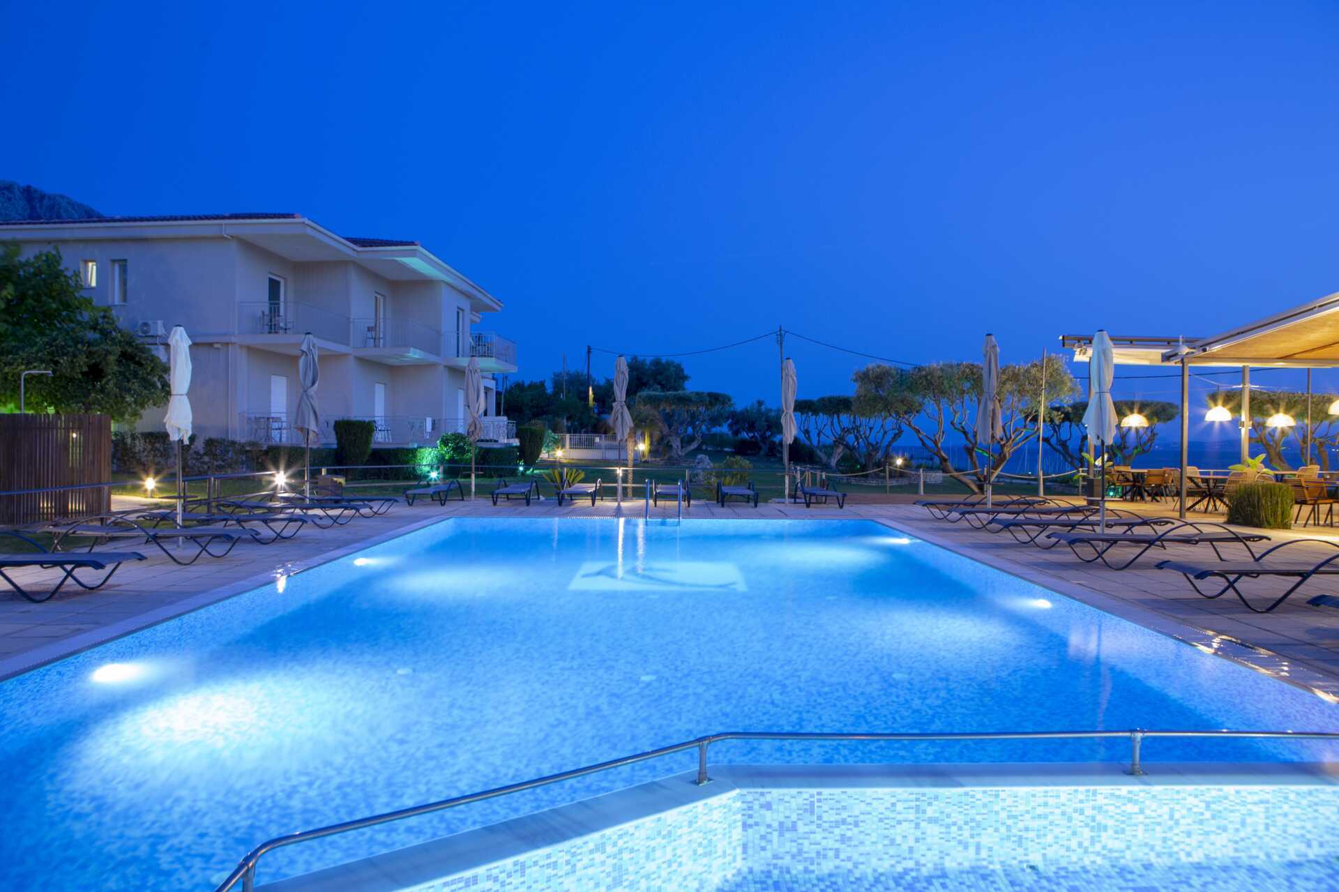 Boka Hotell Filoxenia - Paleros, Grekland | Apollo