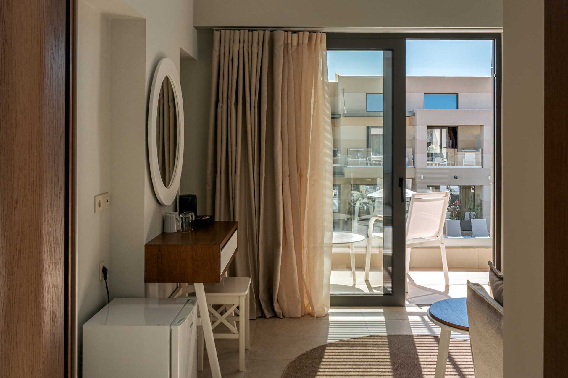 Boka Hotell La Bella Victoria - Kreta, Grekland | Apollo
